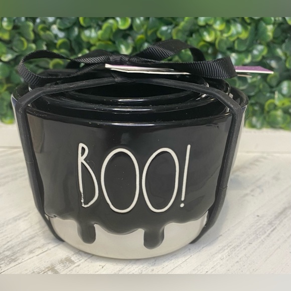 Rae Dunn | Kitchen | Rae Dunn Halloween Boo Spooky Eek Scary 4pc Black ...